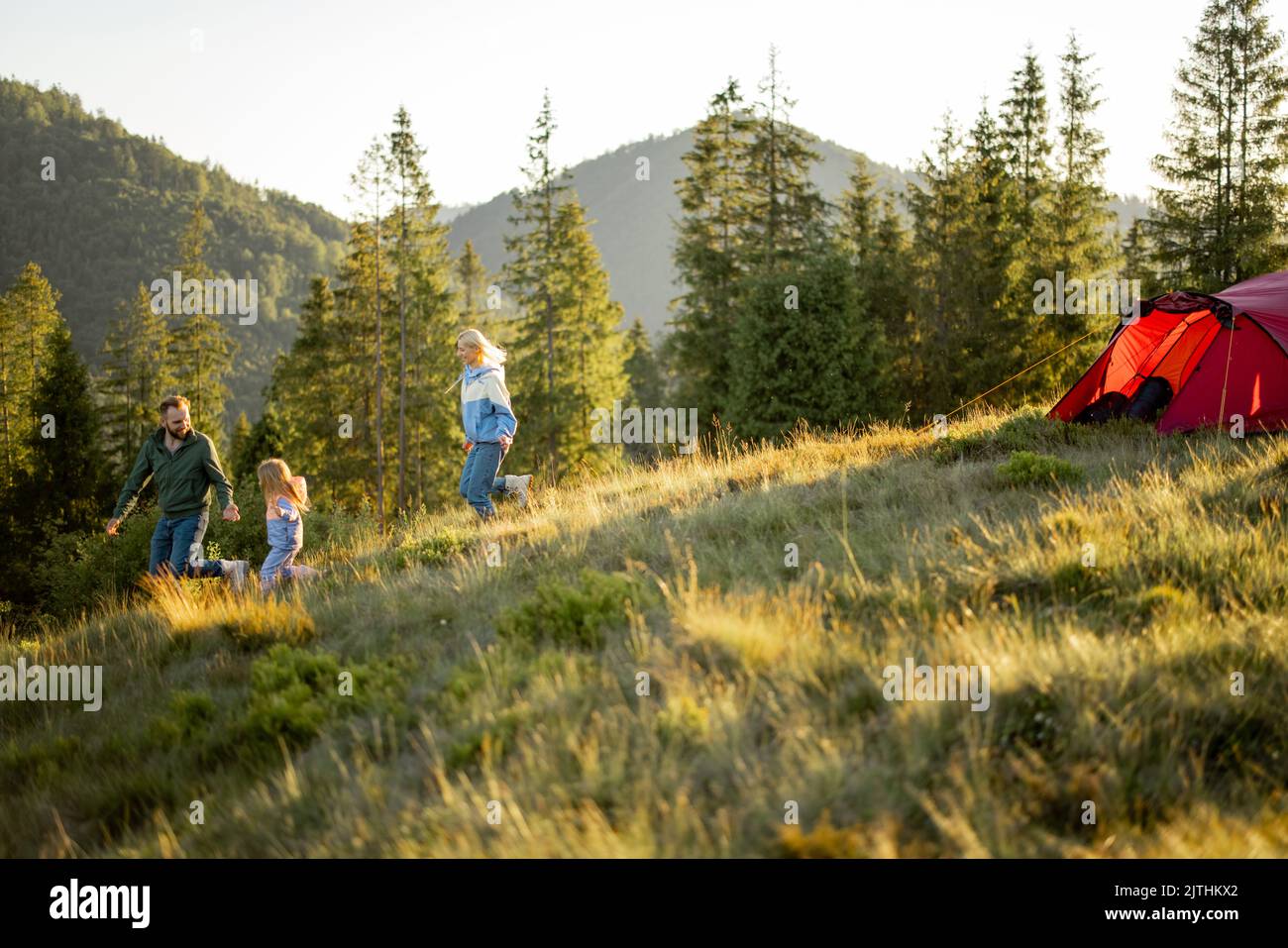 Family mountains hi-res stock photography and images - Alamy