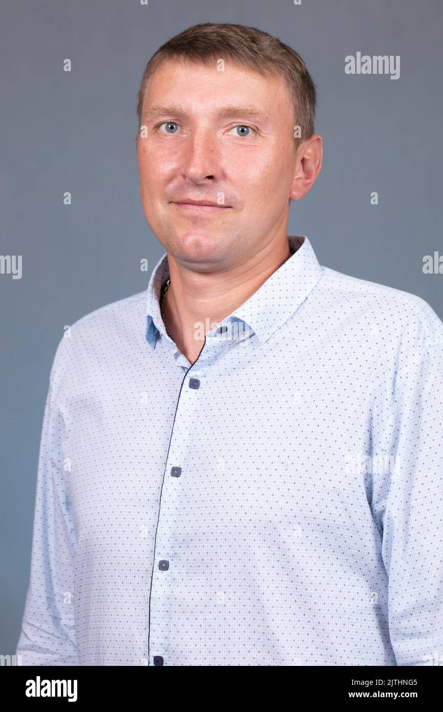 Ordinary middle aged man hi-res stock photography and images - Alamy