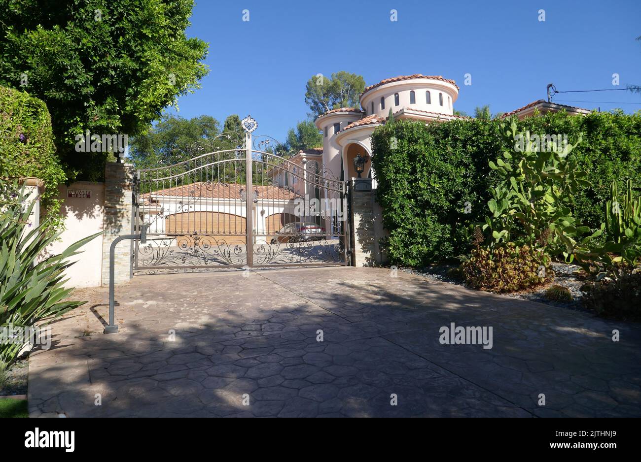 4704 white oak avenue hi-res stock photography and images - Alamy