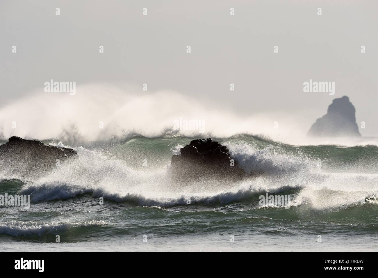 Rolling sets of waves hi-res stock photography and images - Alamy