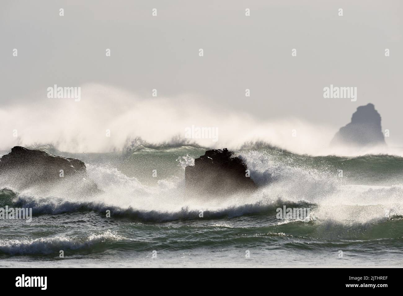 Rolling sets of waves hi-res stock photography and images - Alamy