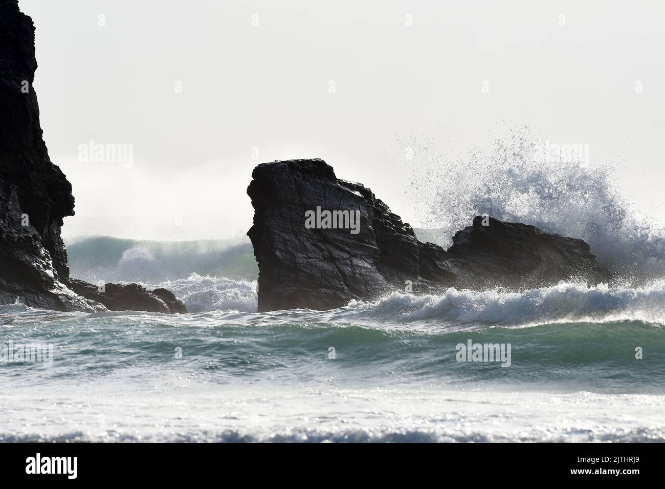 Rolling sets of waves hi-res stock photography and images - Alamy