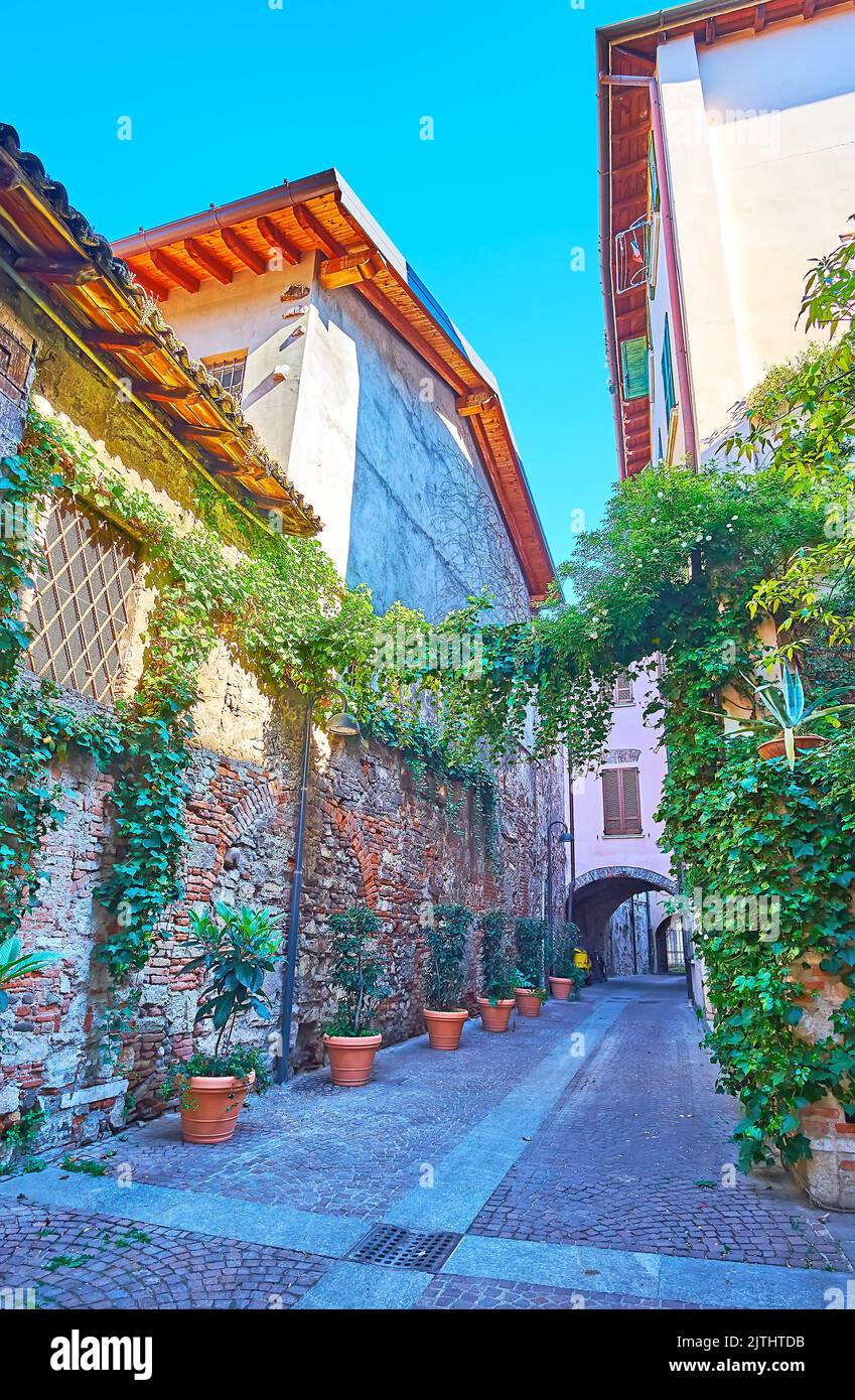 Via elia capriolo hi-res stock photography and images - Alamy