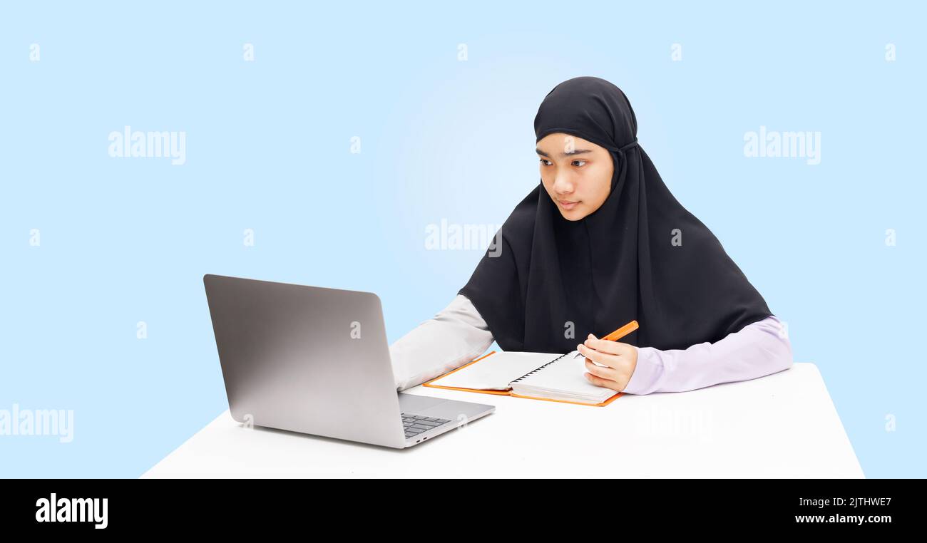 Learn malaysian hi-res stock photography and images - Alamy