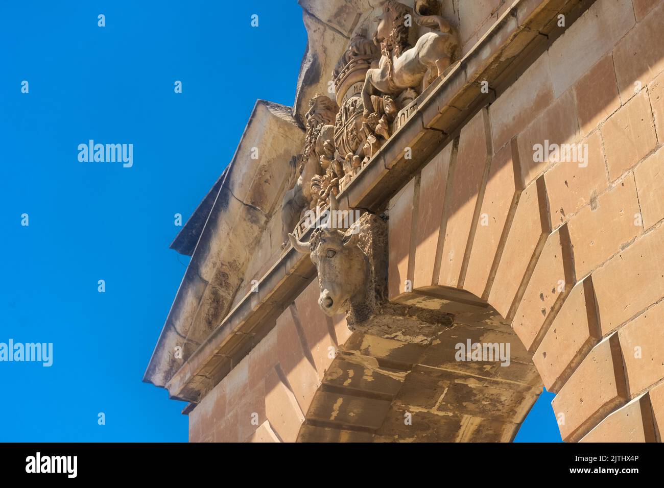 Gate in Birgu old town, Malta Stock Photo - Alamy