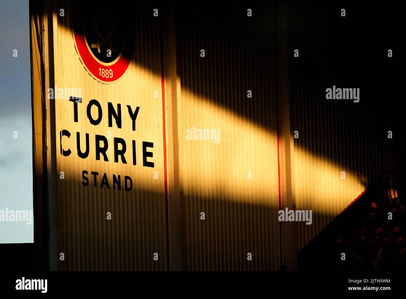 Tony currie sheffield united hi-res stock photography and images - Alamy