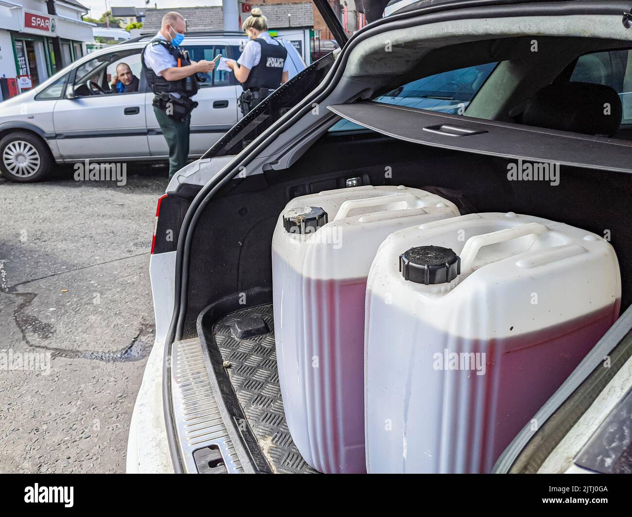 Police checking car trunk hi-res stock photography and images - Alamy
