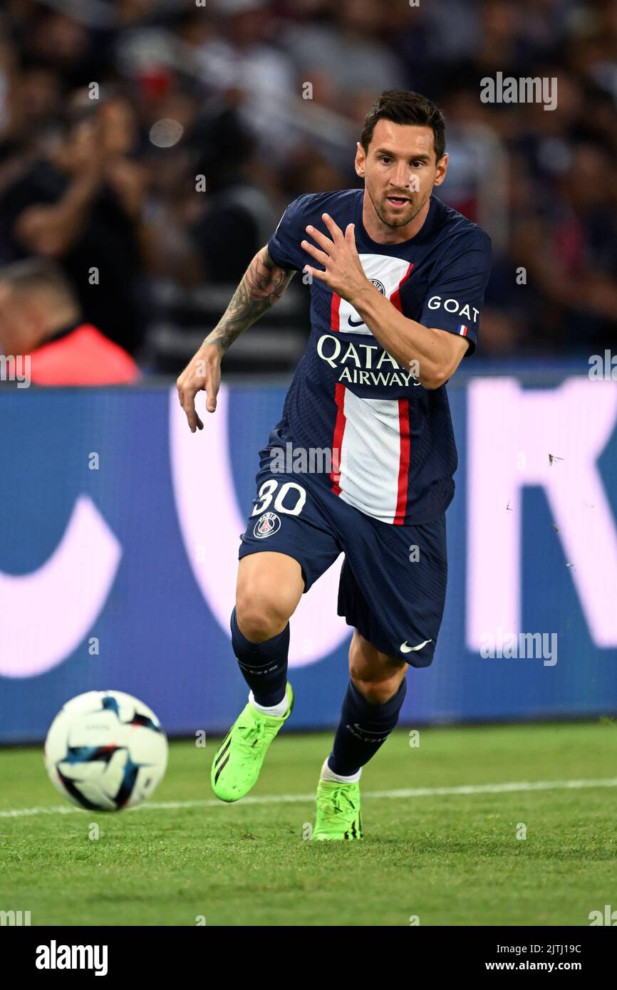 Parc des princes lionel messi hi-res stock photography and images - Alamy