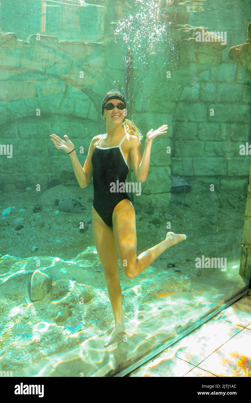 Hands woman underwater bubbles hi-res stock photography and images - Alamy