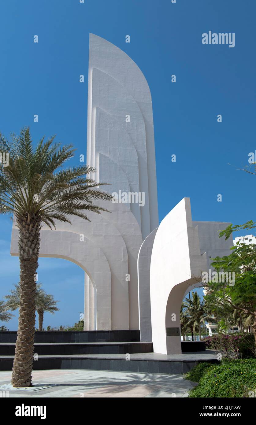 The Seagul sculpture by Mustafa Senbel Corniche Jeddah Saudi Arabia 1 ...