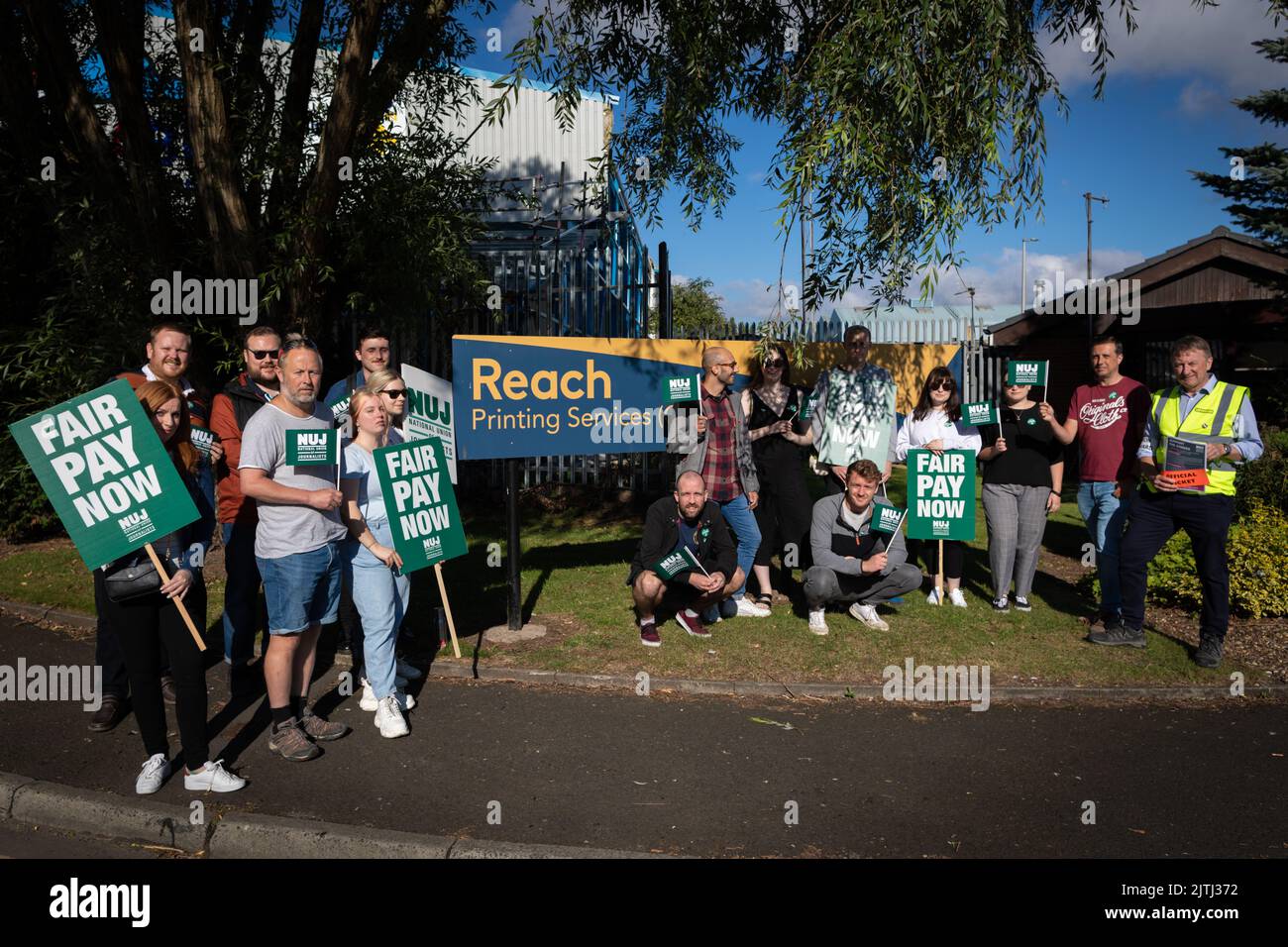 Manchester, UK. 31st Aug, 2022. Journalists gather on the picket line ...