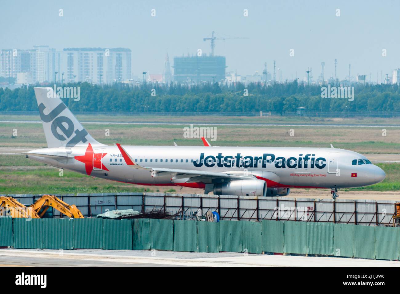 Jetstar Pacific A320, Ho Chi Minh International Airport, Ho Chi Minh ...