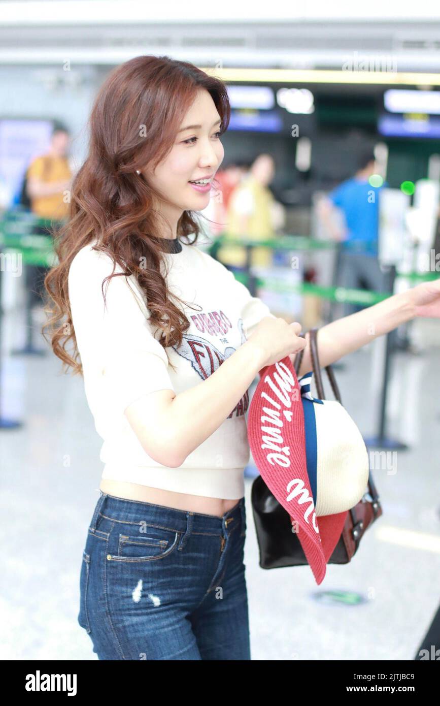 Taiwanese actress Lin Chi-ling arrives at the Shanghai Hongqiao ...