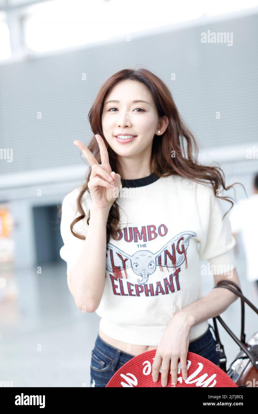 Taiwanese actress Lin Chi-ling arrives at the Shanghai Hongqiao ...