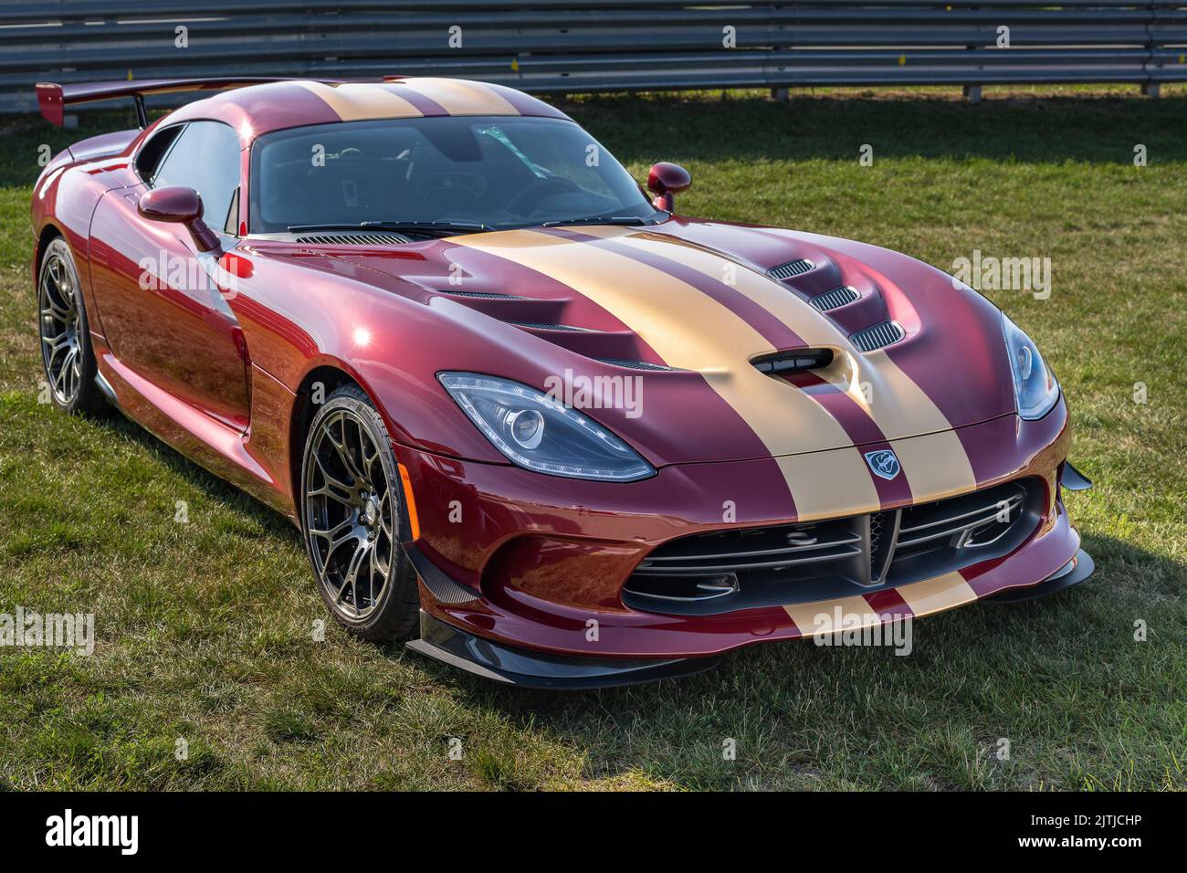 Dodge viper racing stripes hi-res stock photography and images - Alamy