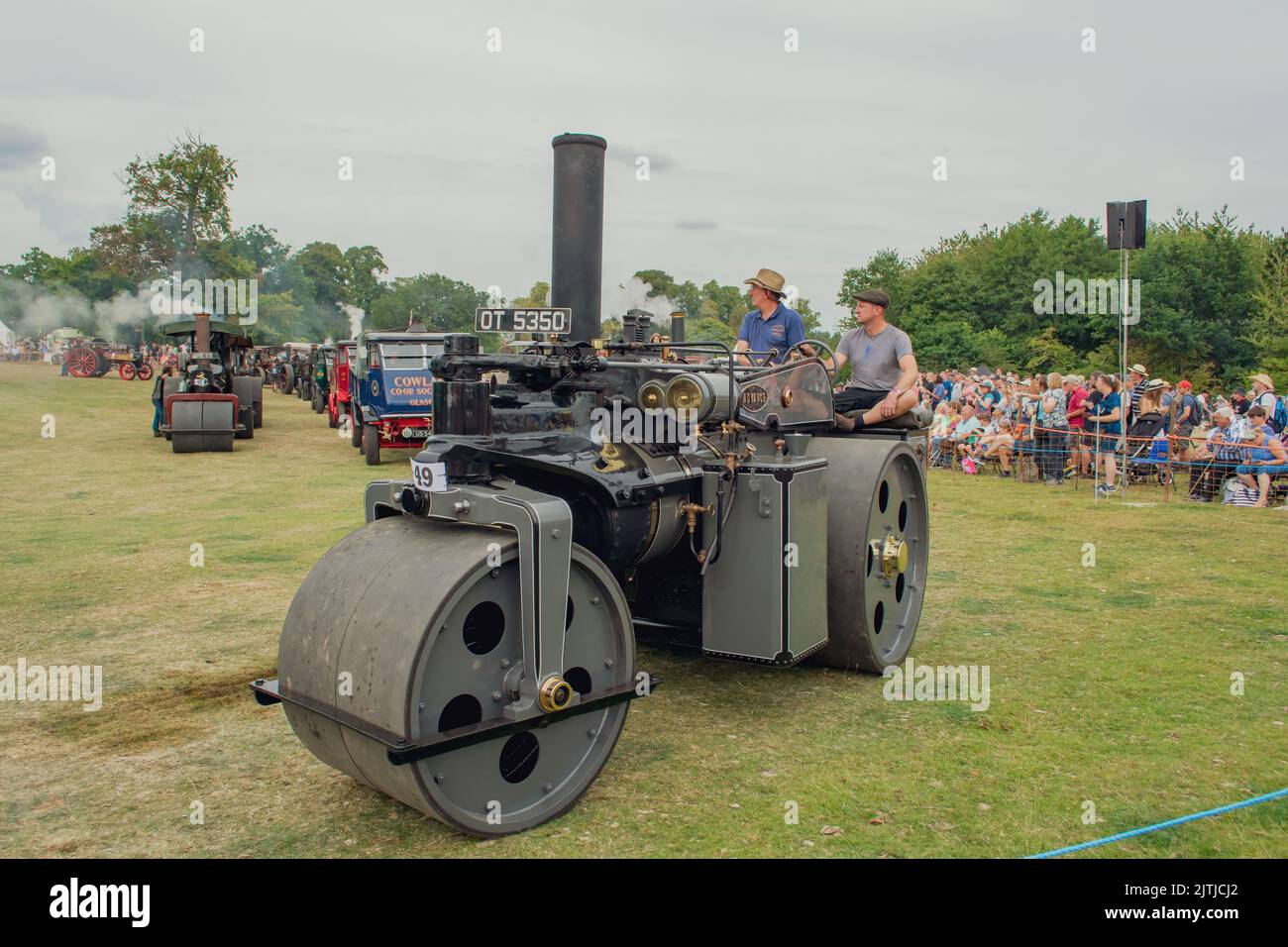 Salop/Shrewsbury steam fair, held at Onslow Park Shrewsbury. A wide ...