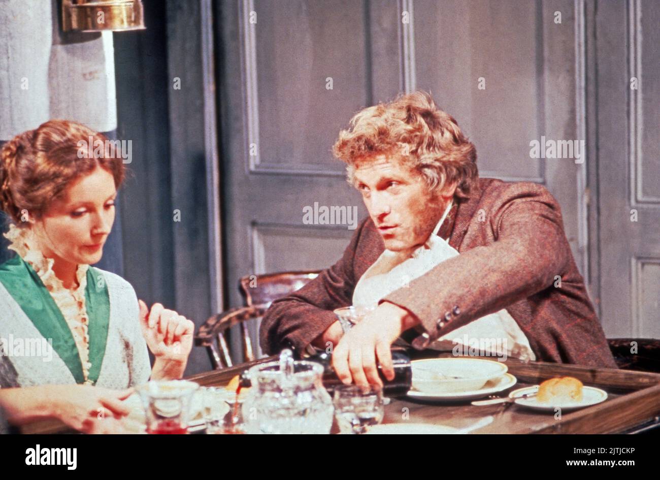 Catherine schell hi-res stock photography and images - Alamy