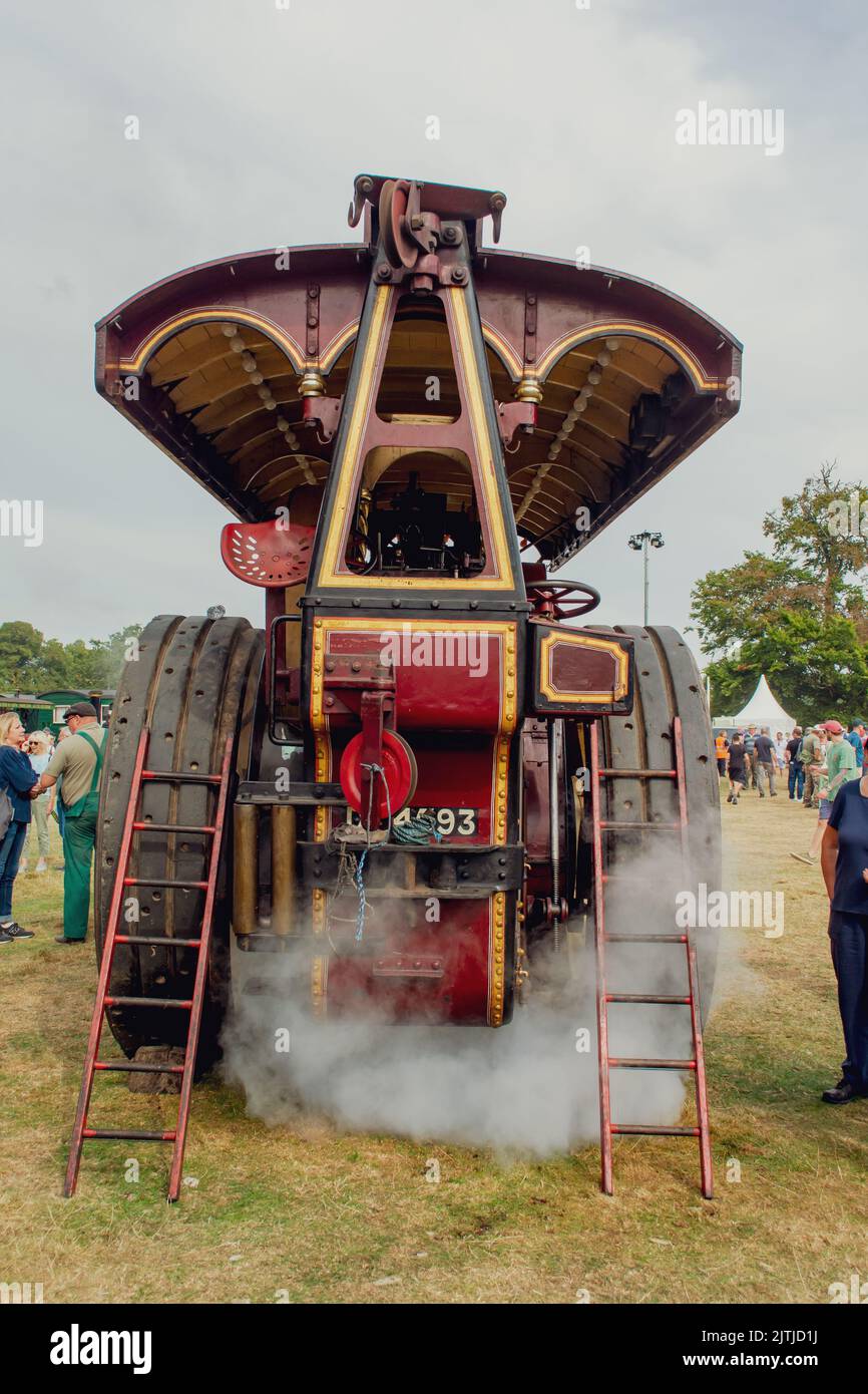 Salop/Shrewsbury steam fair, held at Onslow Park Shrewsbury. A wide ...