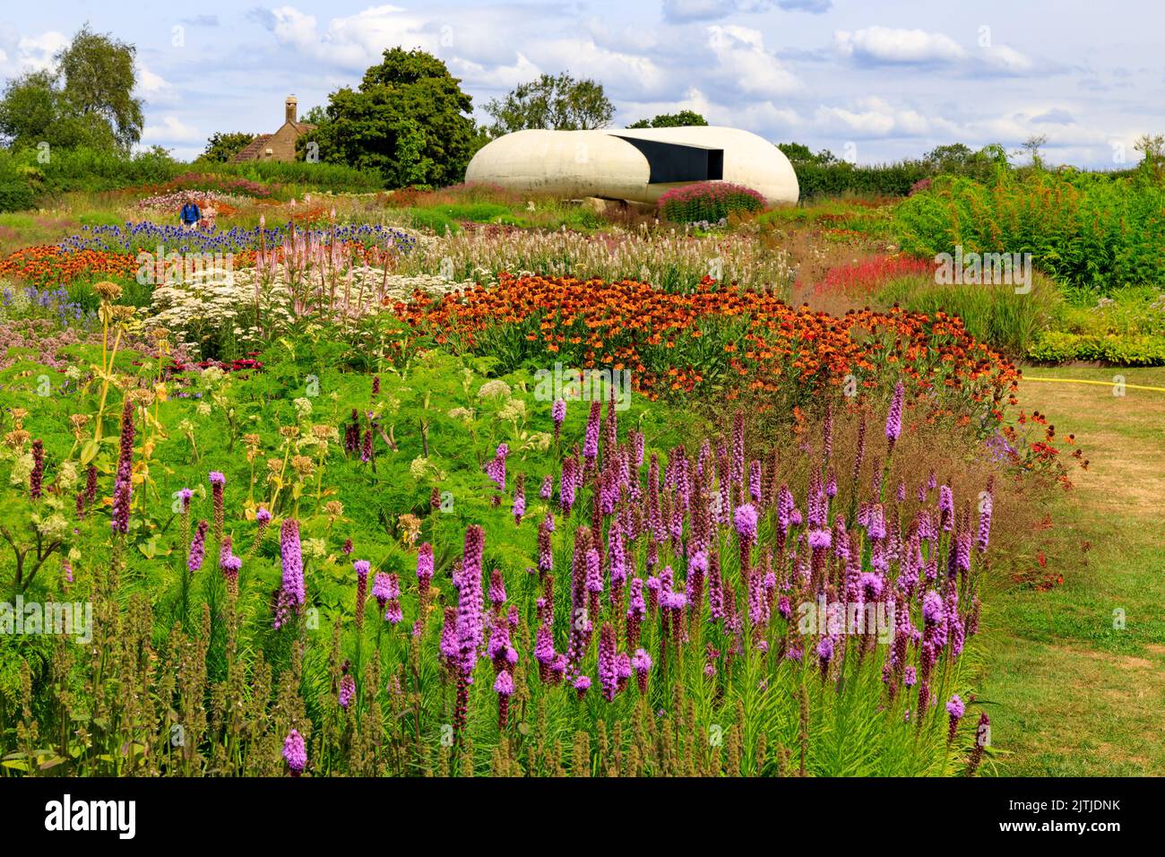 A colourful mid summer display of herbaceous planting by Piet Oudolf at ...