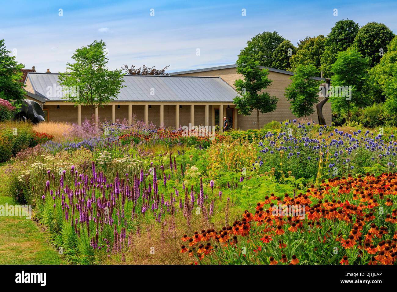 A colourful mid summer display of herbaceous planting by Piet Oudolf at ...