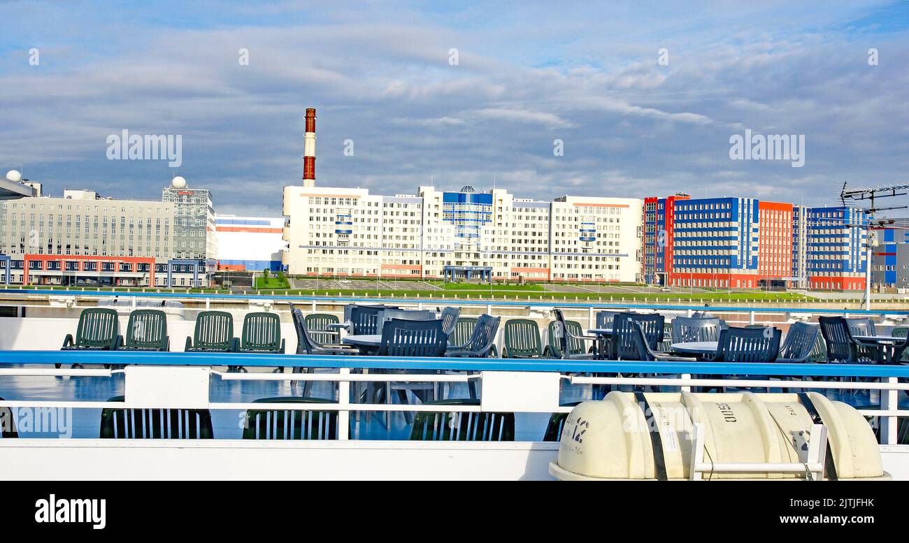 Cruise ships in a port on the Volga River in the Russian Federation ...