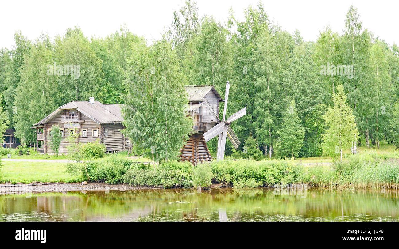 Typical Russian architecture in Mandrogi in the Russian Federation ...