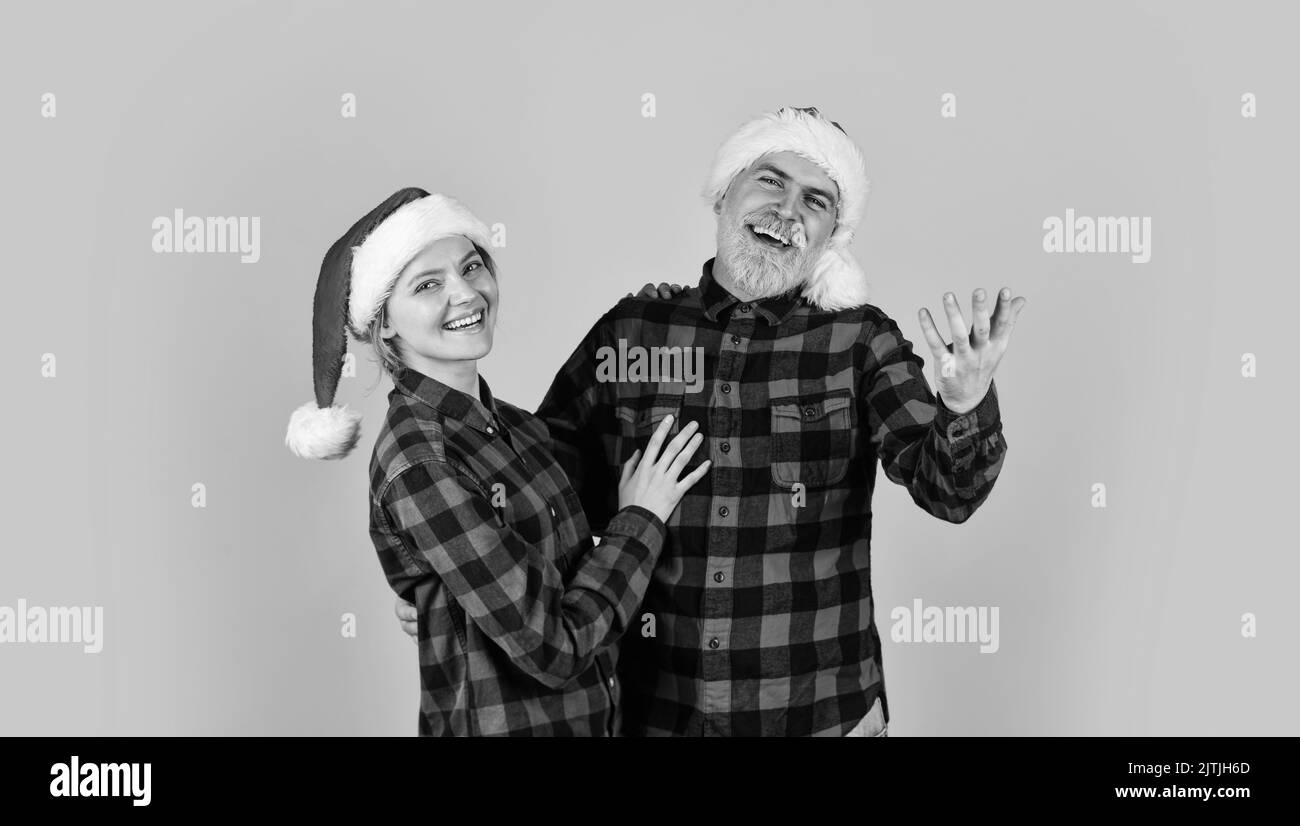Family wear santa hats. Entertainment ideas for adults. Santa team ...
