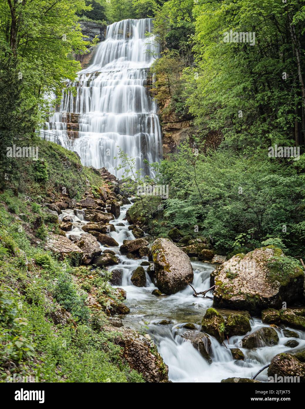 cascade de l'herisson dans le jura - France Stock Photo - Alamy
