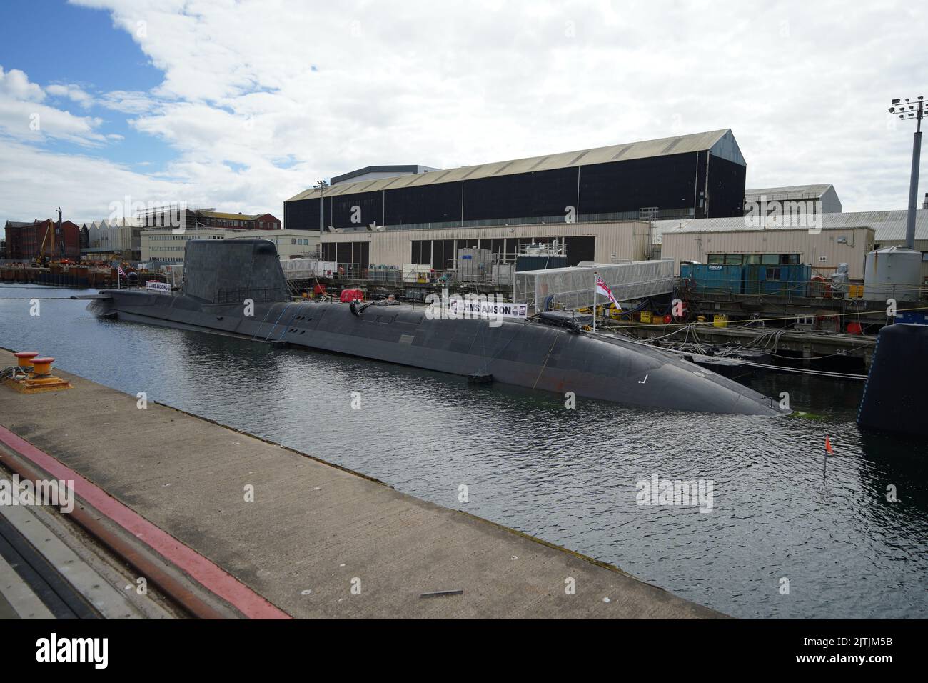 Submarine astute commissioned hi-res stock photography and images - Alamy