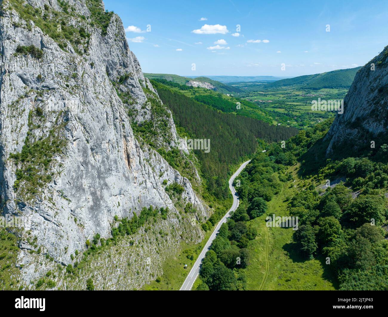 Valisoara gorges apuseni mountains alba hi-res stock photography and ...