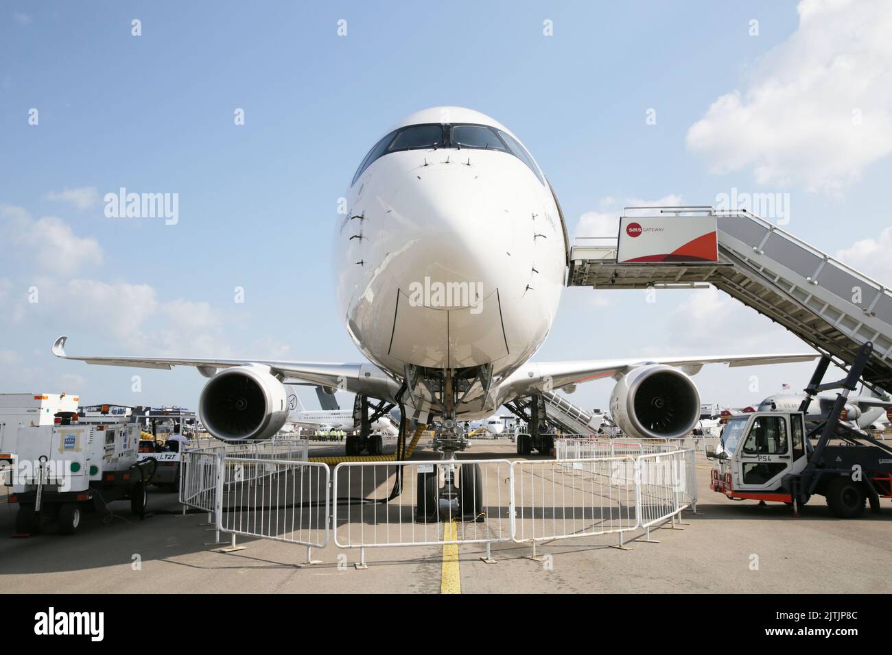 Delta airbus a350 hi-res stock photography and images - Alamy