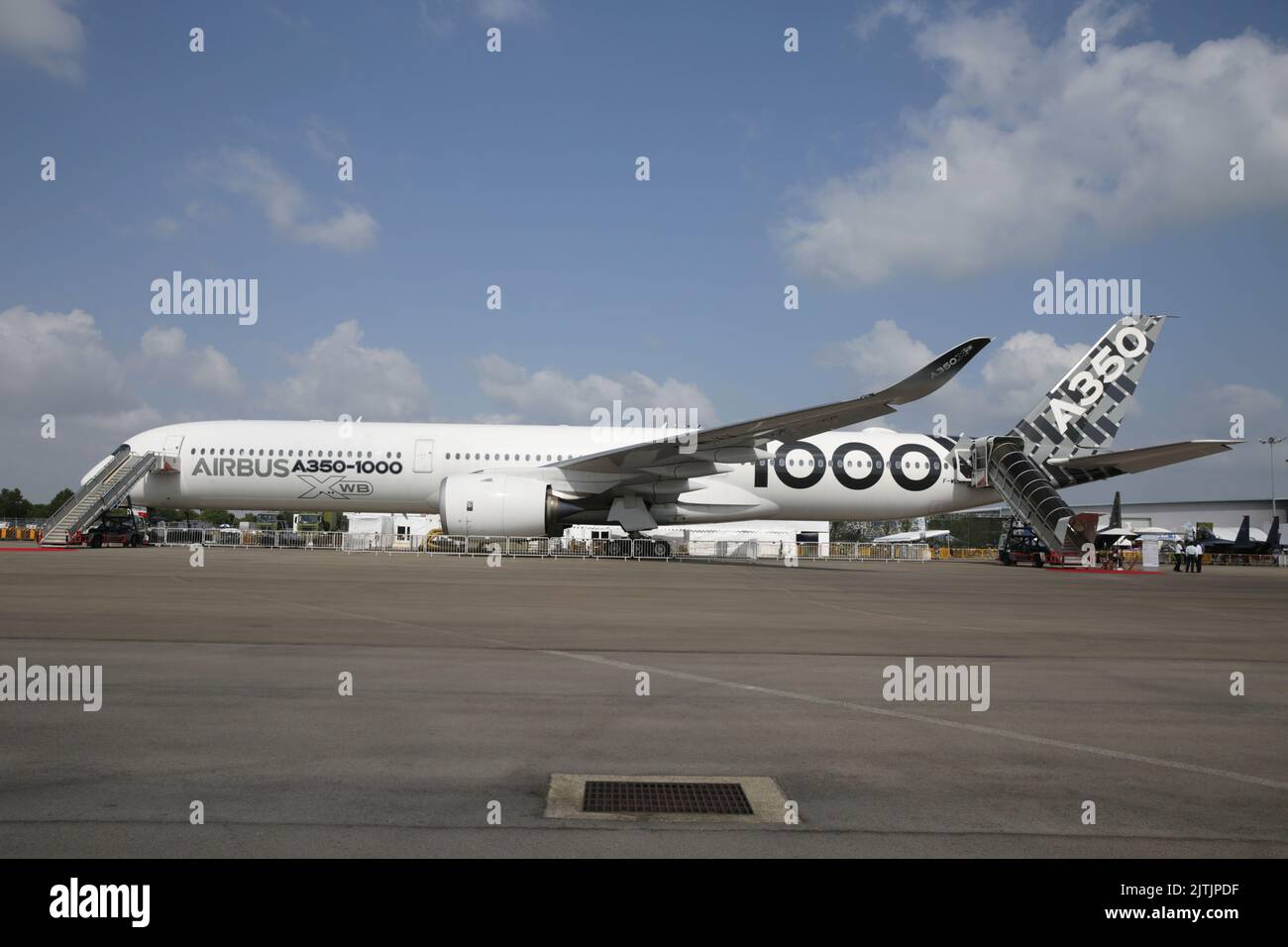A350 900 cockpit hi-res stock photography and images - Alamy