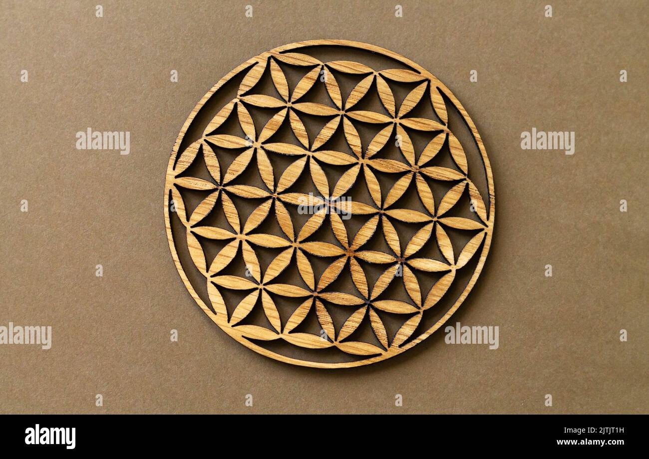 Flower of life sacred geometry hi-res stock photography and images - Alamy