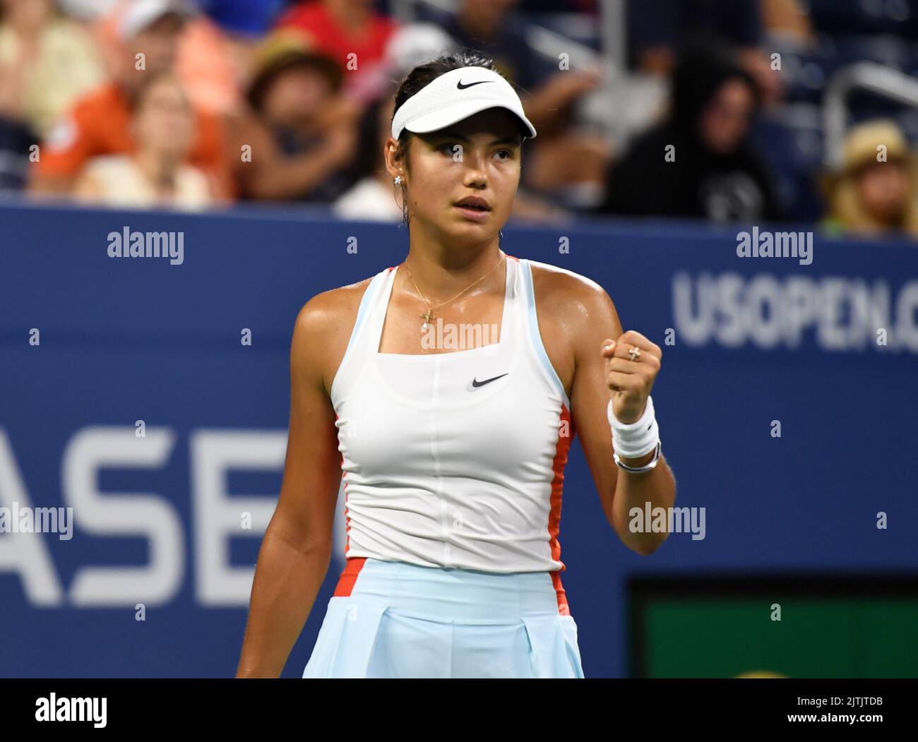 New York. US, August 30, 2022. Emma Raducanu in action against Alize ...