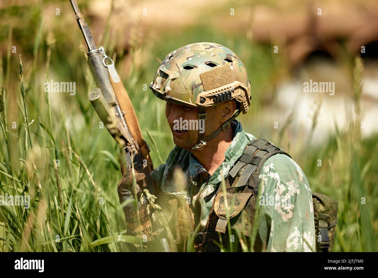 Full military experience - One day commando - running through the water ...