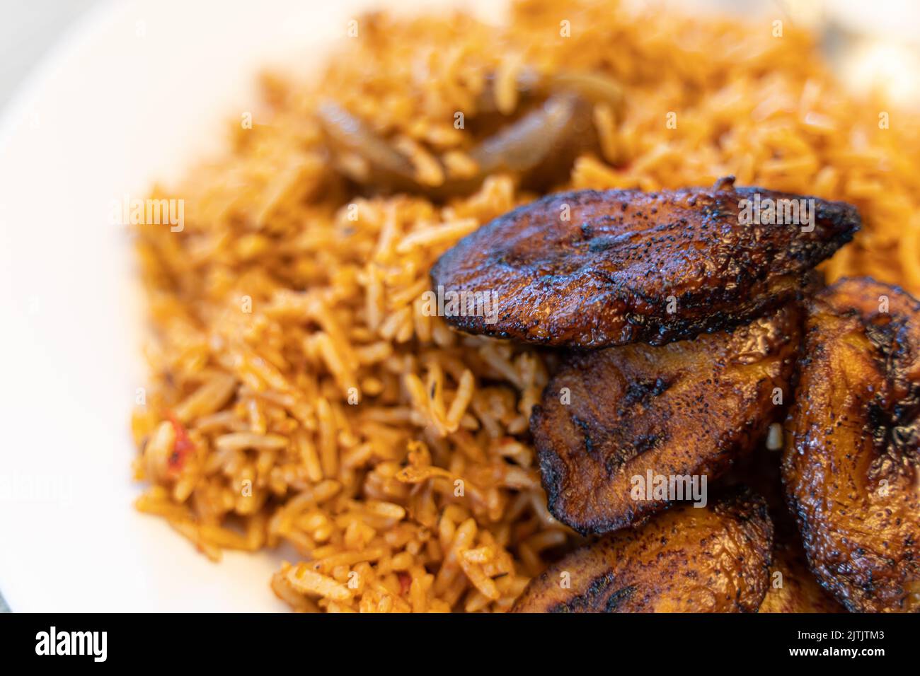 Tic Tac Toe board game wood block cubes to play Stock Photo - Alamy