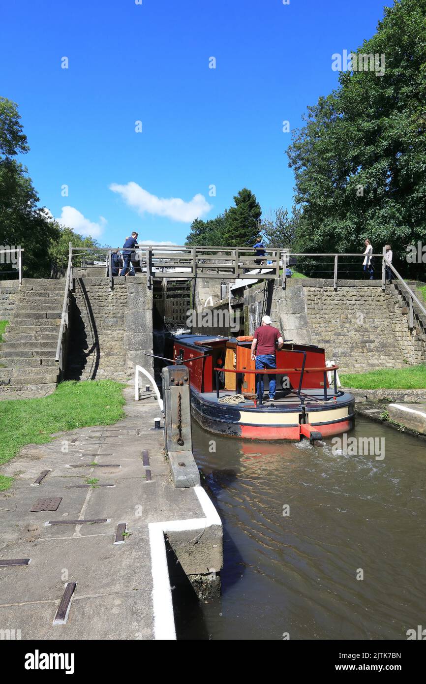 Bingley 5 rise Staircase Locks, one of the Seven Wonders of the ...
