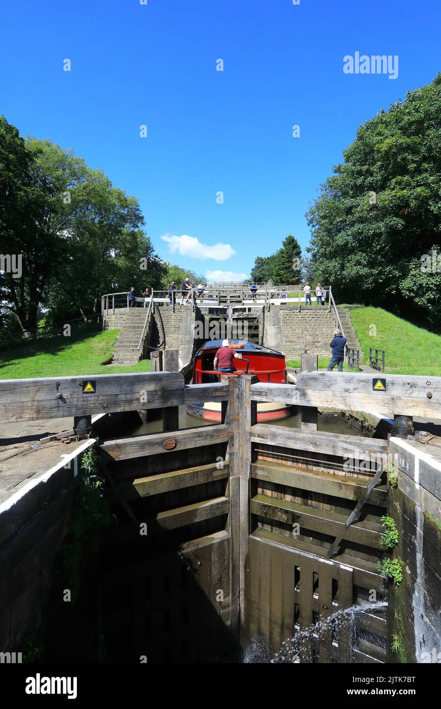 Bingley 5 rise Staircase Locks, one of the Seven Wonders of the ...