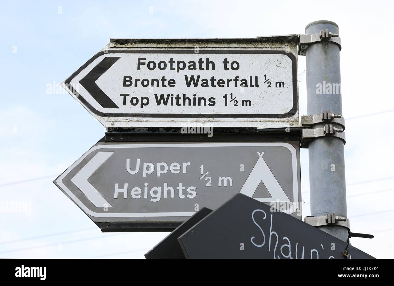 Walk from Stanbury on the Yorkshire Dales, via the Bronte Way to Top ...