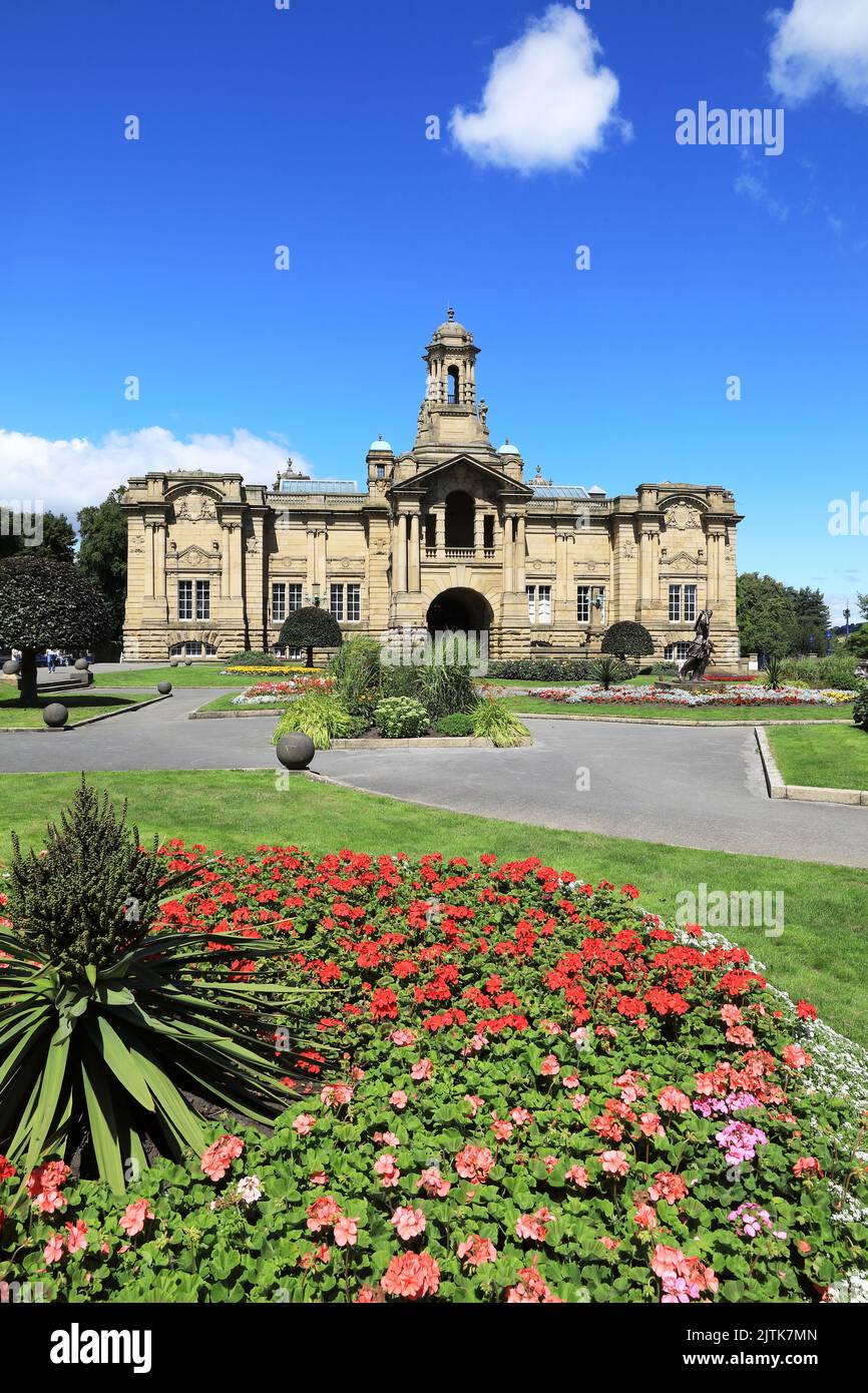 Cartwright Hall, in Lister Park, Bradford, where David Hockney's work ...