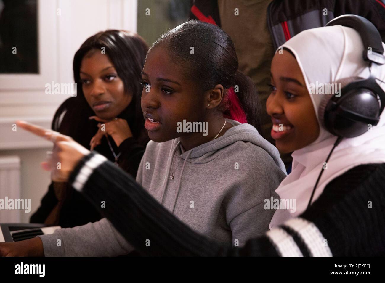 Combined teamwork hi-res stock photography and images - Alamy