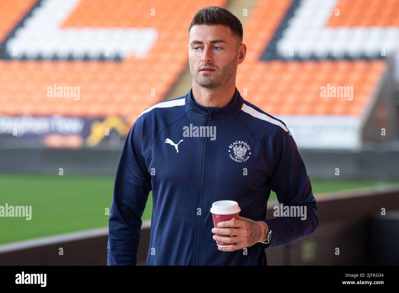Gary Madine #14 of Blackpool arrives at Bloomfield Road Stock Photo - Alamy