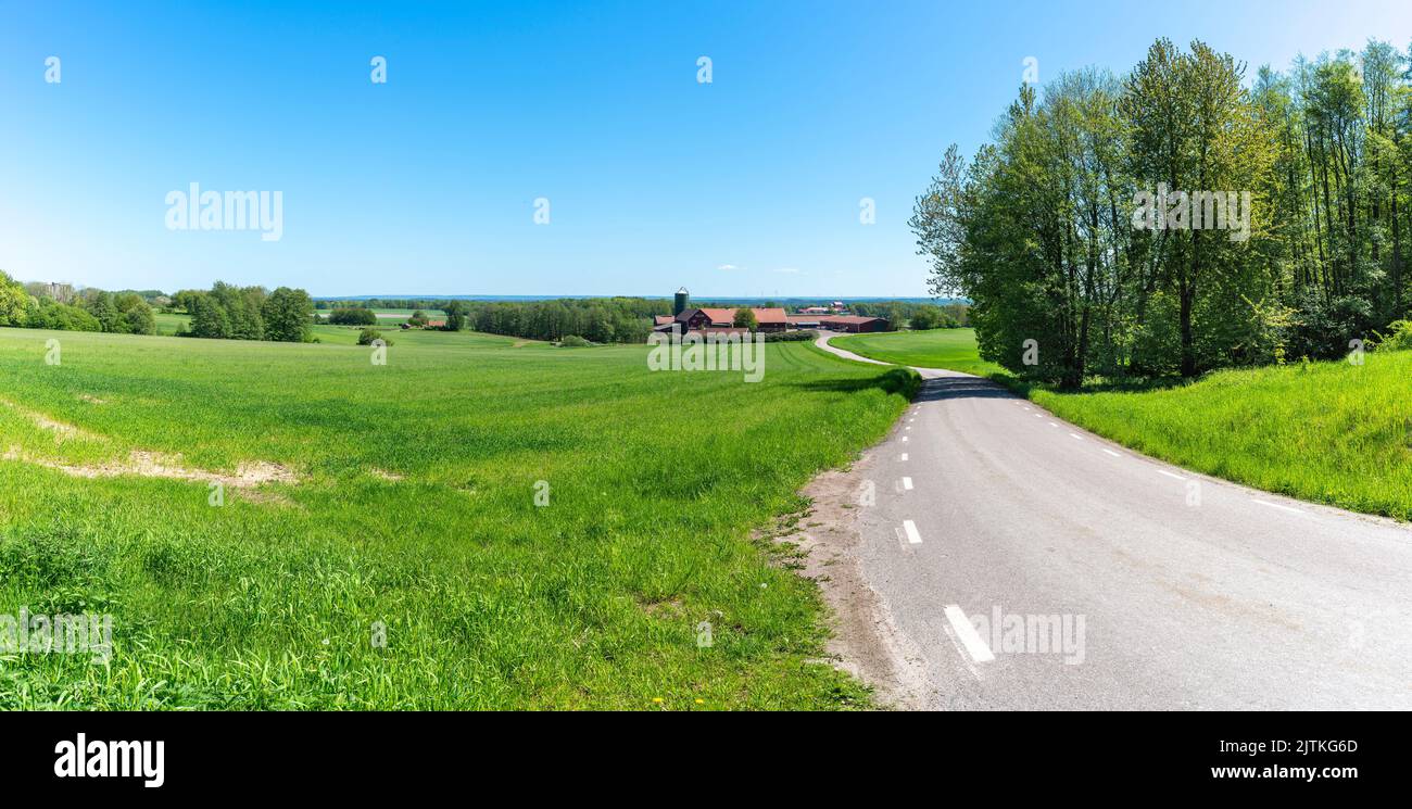 Highway winding west hi-res stock photography and images - Alamy