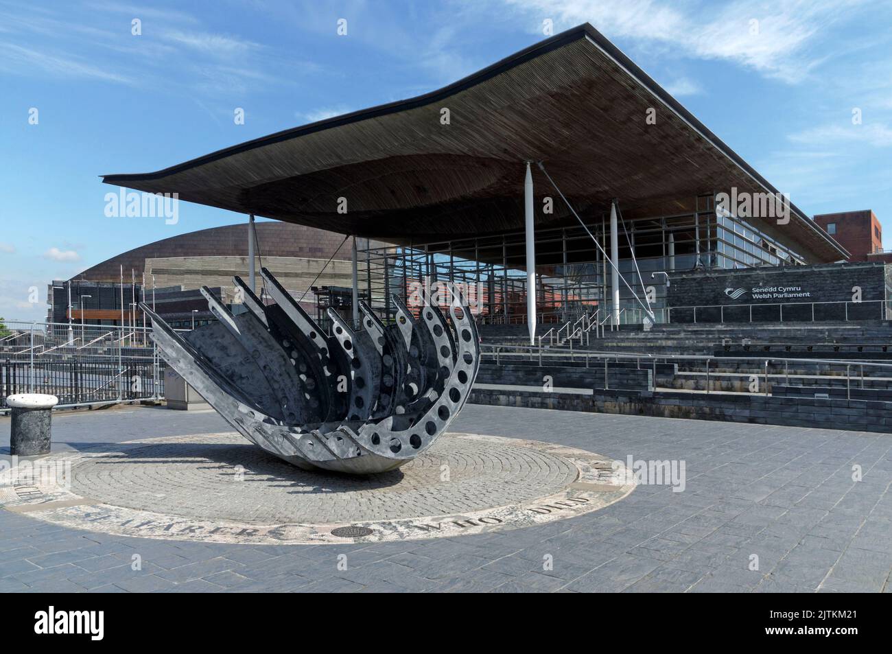 Merchant Seamens Memorial, outside the Welsh Assembly Building, Cardiff ...