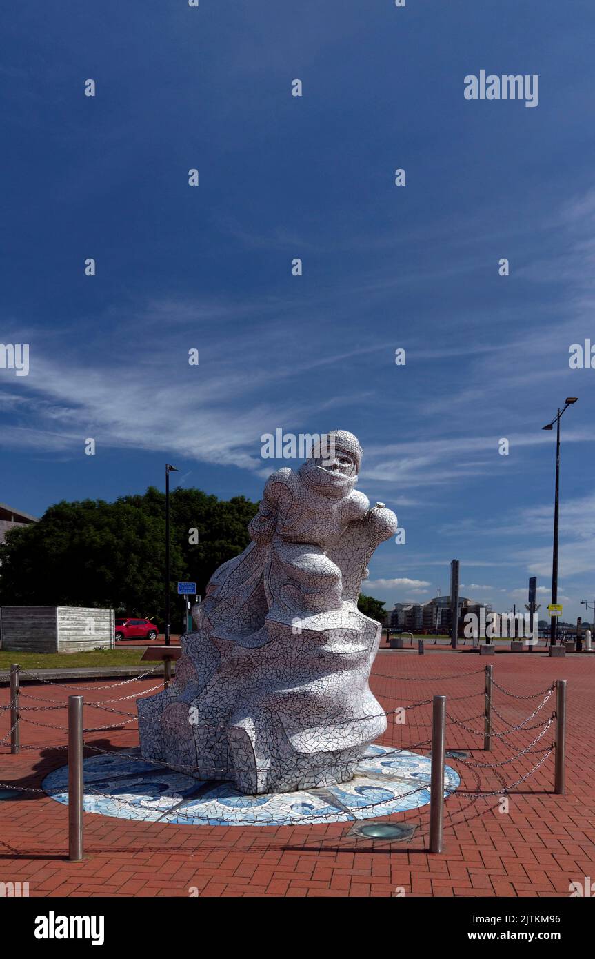 Captain Scott expedition to the Antarctic memorial artwork at Cardiff ...