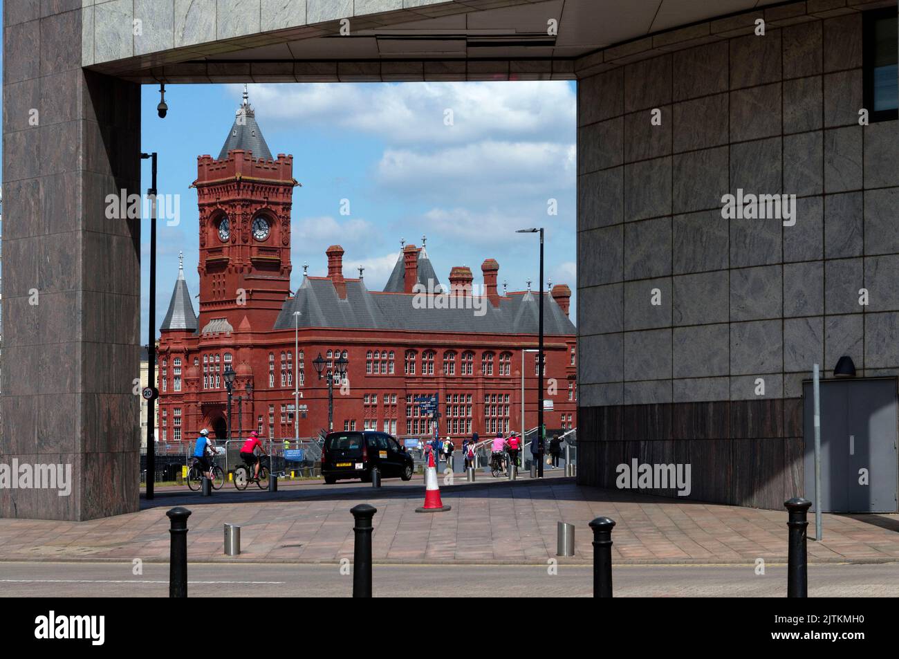 Pierhead building through a square archway, Cardiff Bay, 2022. summer ...