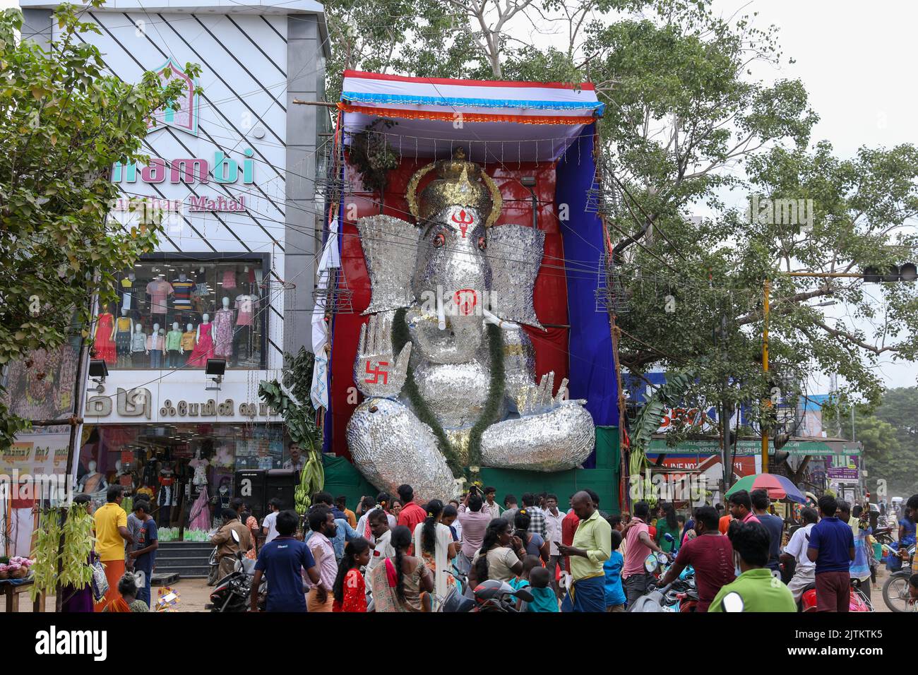 Chennai, India, 31st Aug 2022: Ganesh statue made up of cloth with ...