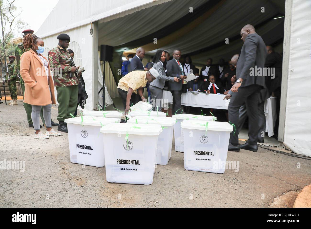 2022 presidential election petition hi-res stock photography and images ...