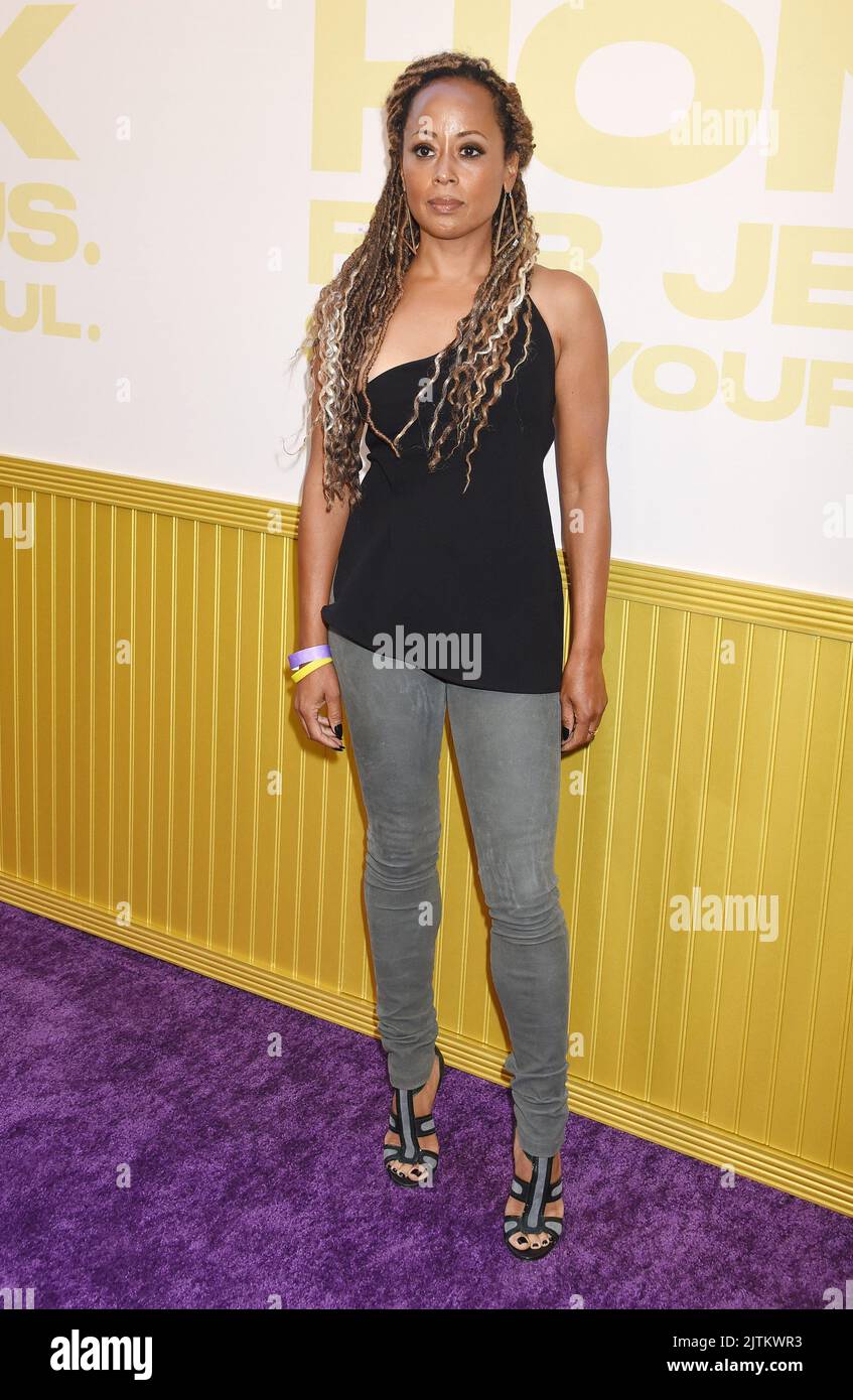 Essence Atkins 2022