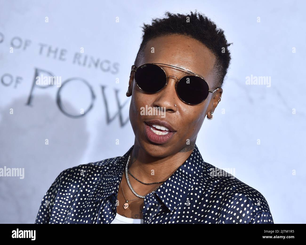 The lord of the rings the rings of power hi-res stock photography and ...